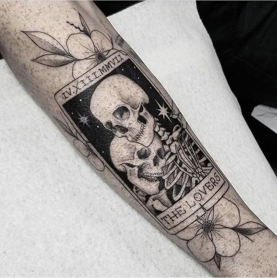 Тату Таро: значение, варианты дизайна - VeAn Tattoo