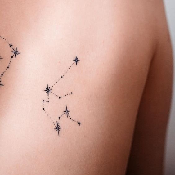 Тату знак Зодиака Водолей / значение, идеи / 35+ фото | VeAn Tattoo